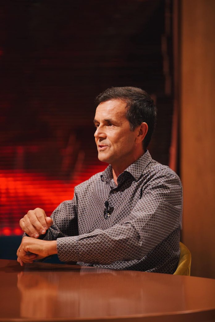 Jorge Gabriel não sabe onde guardou o Globo de Ouro ganho em 2004