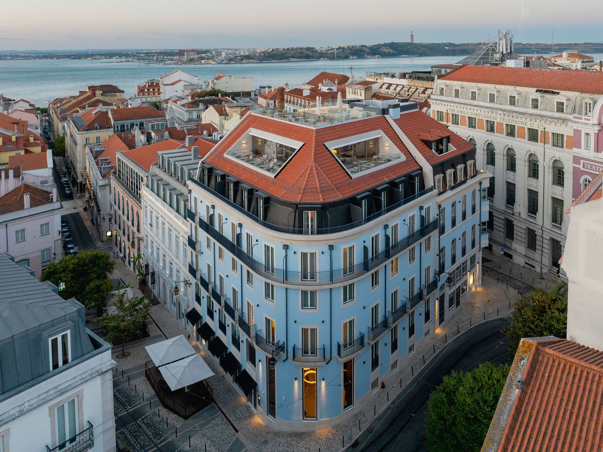 Novo Lisbon Chiado Hotel & Spa promete redefinir o luxo no coração de ...