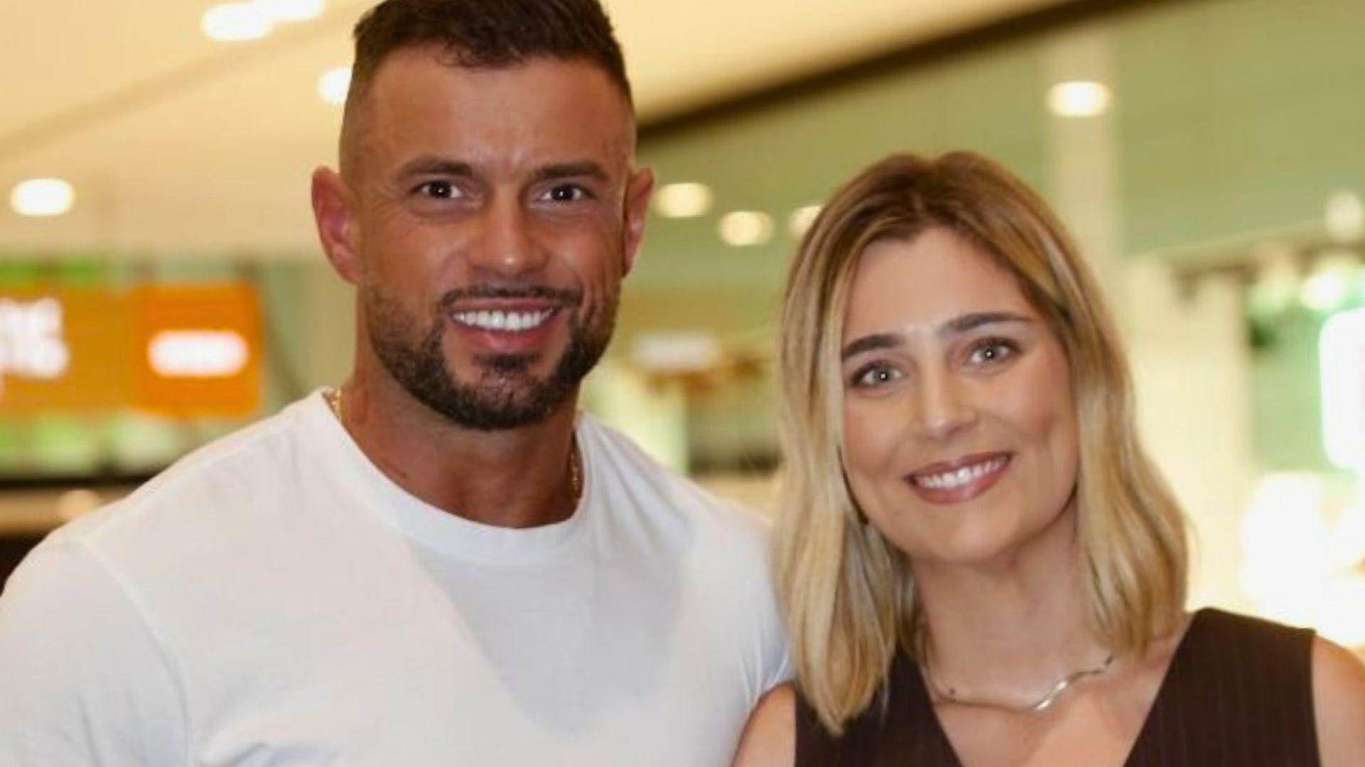 Marco Costa anuncia separação e garante filha como prioridade absoluta