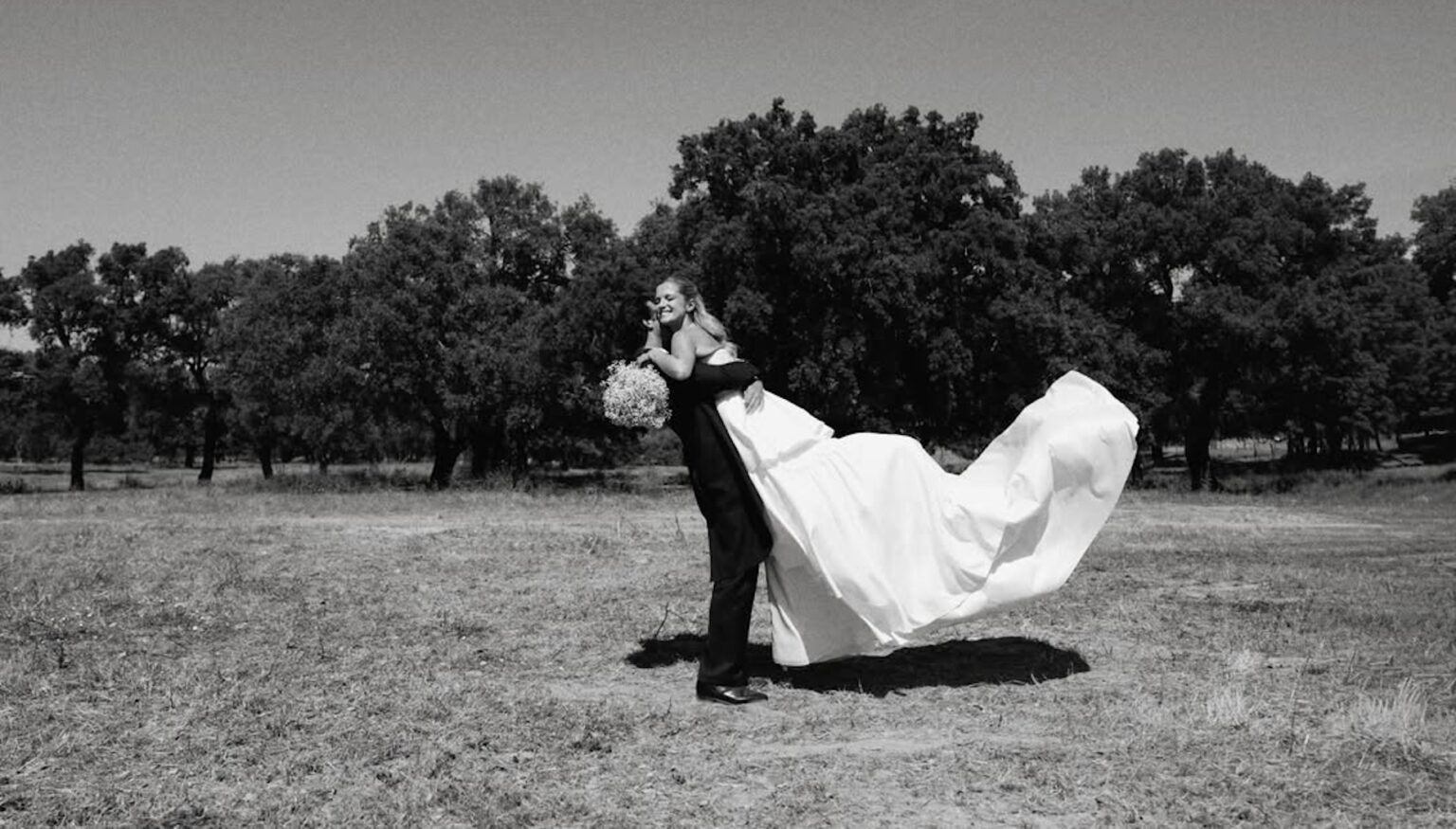 Casamento de Júlia Palha gera comentários na SIC e TVI: looks de ...